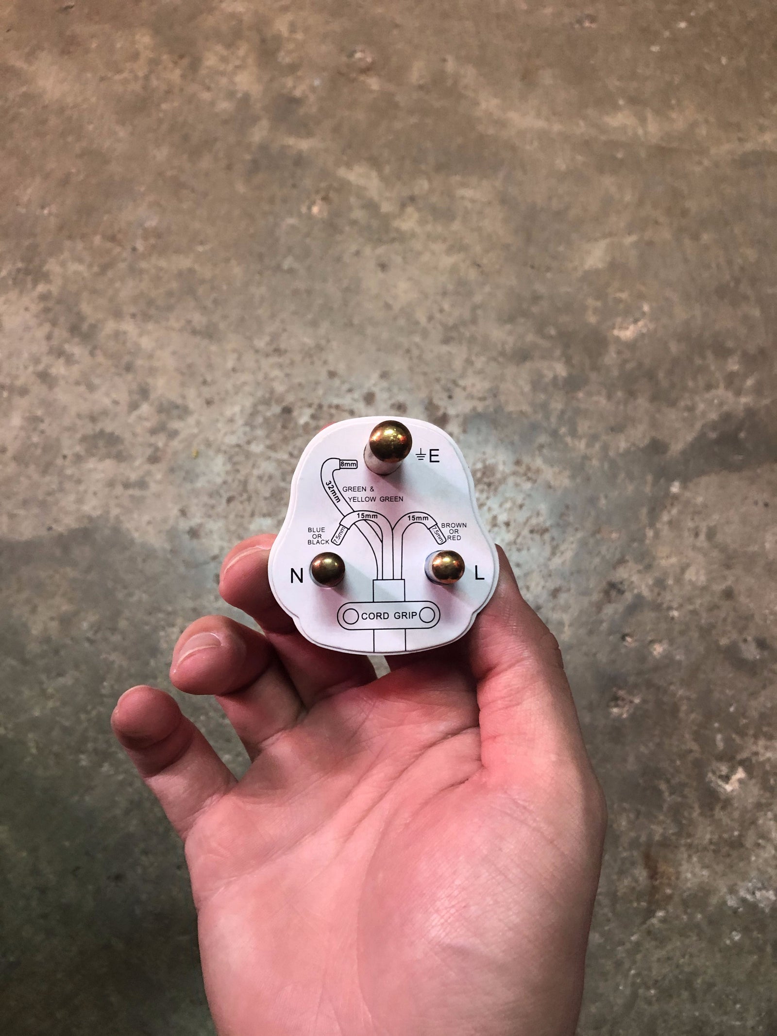 15A Plug Top | Model : PLUG-A10