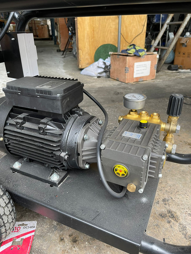 Aiko 240V Contractor Frame High Pressure Cleaner Come With 20m Hose| M