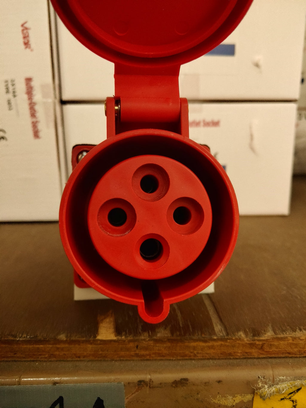 CEE Wall Socket | Model: CEE-W