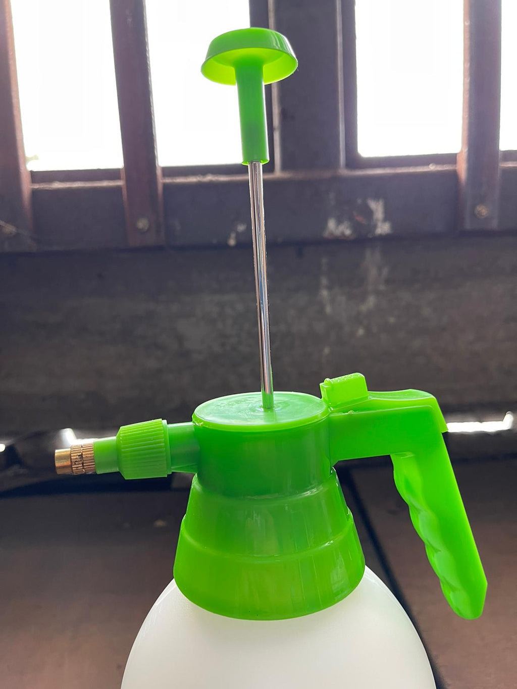 Portable 2L High Pressure Sprayer | Model : SPRAYER-C083